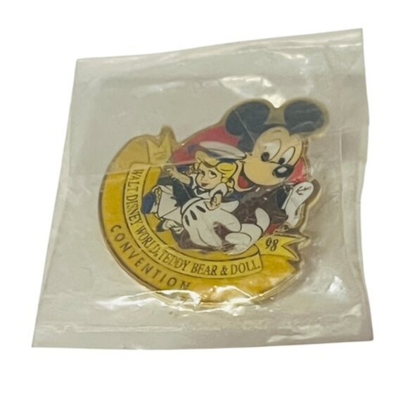 Disney | Jewelry | Disney Design Trading Pin Button Pinback Souvenir ...